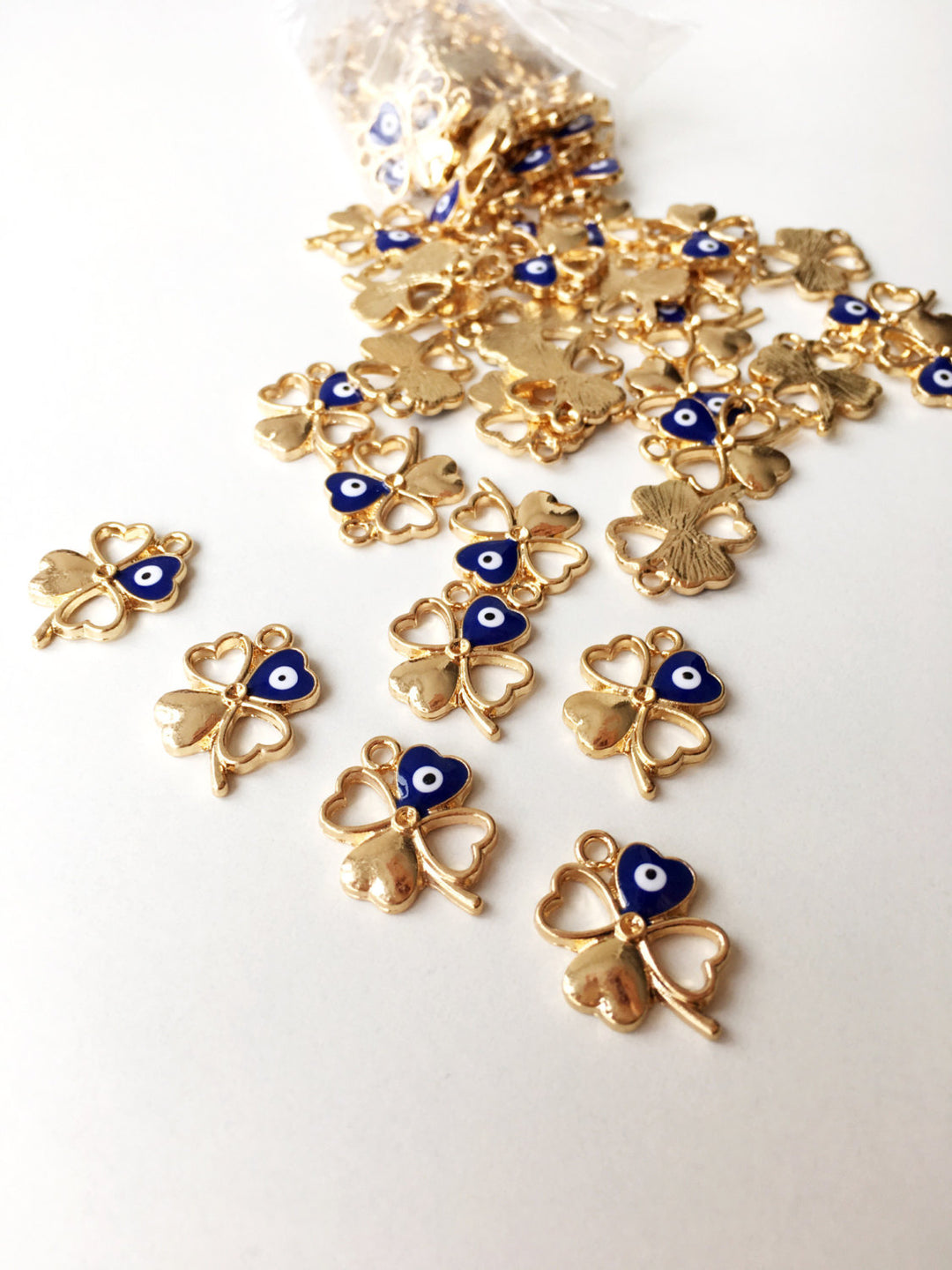 5 pcs Four leaf clover evil eye pendant, gold clover beads – Evileyefavor